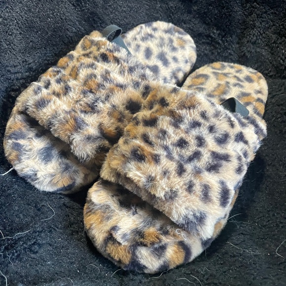 Shoes | Fuzzy Slipper | Poshmark